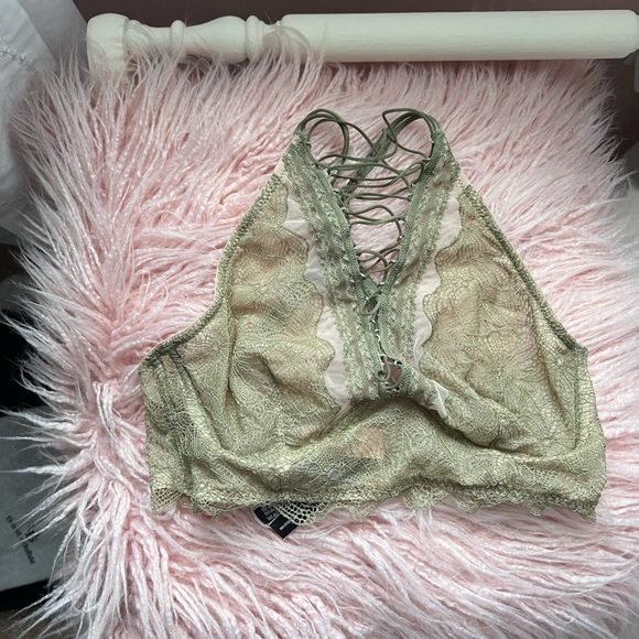 Victoria's Secret | Intimates & Sleepwear | Nwt Lace Bralette | Poshmark